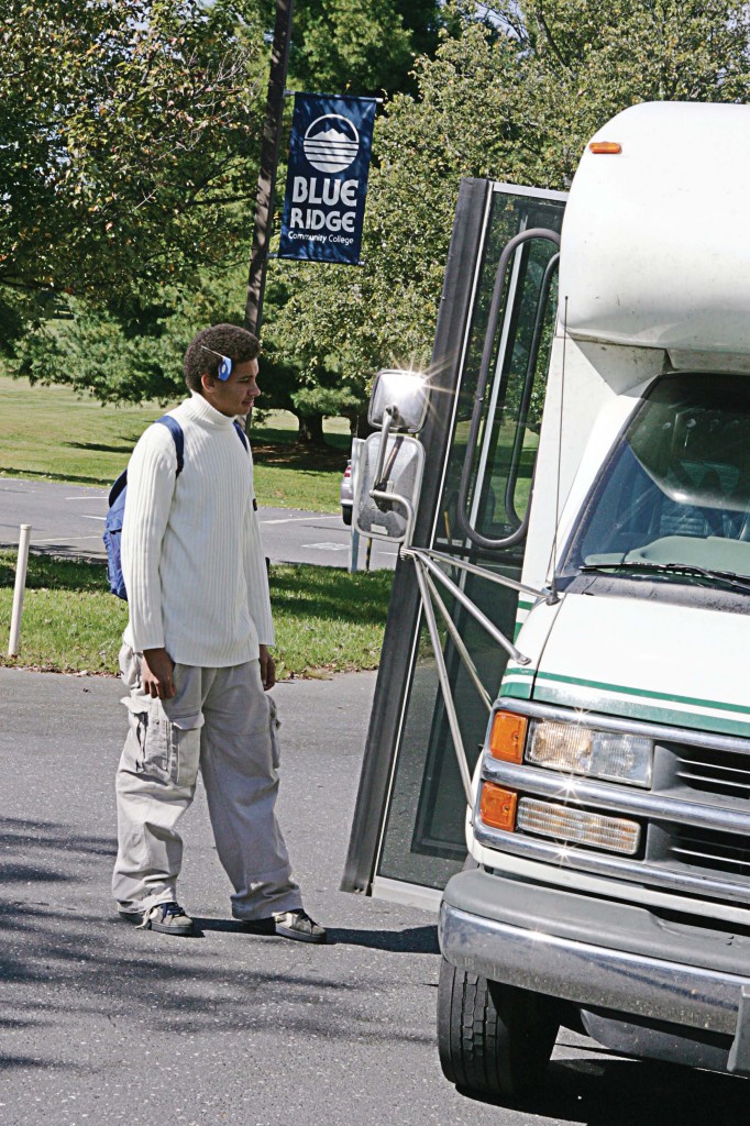 People movers in small communities and rural areas - The Municipal